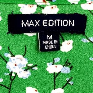 Max Edition | Dresses | Nwot Max Edition Green Floral Flutter Sleeve ...